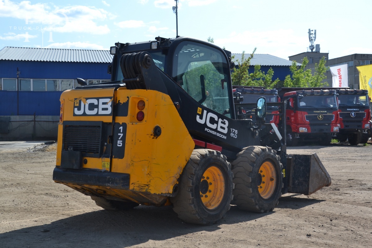 Купить спецтехнику Мини-погрузчик Мини-погрузчик JCB 175 Б/У в Москве ...