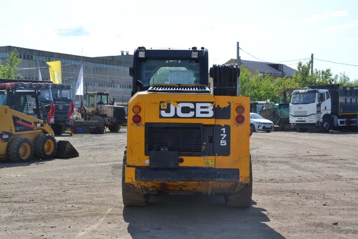Купить спецтехнику Мини-погрузчик Мини-погрузчик JCB 175 Б/У в Москве: 2016 год, цена 2990000 ...