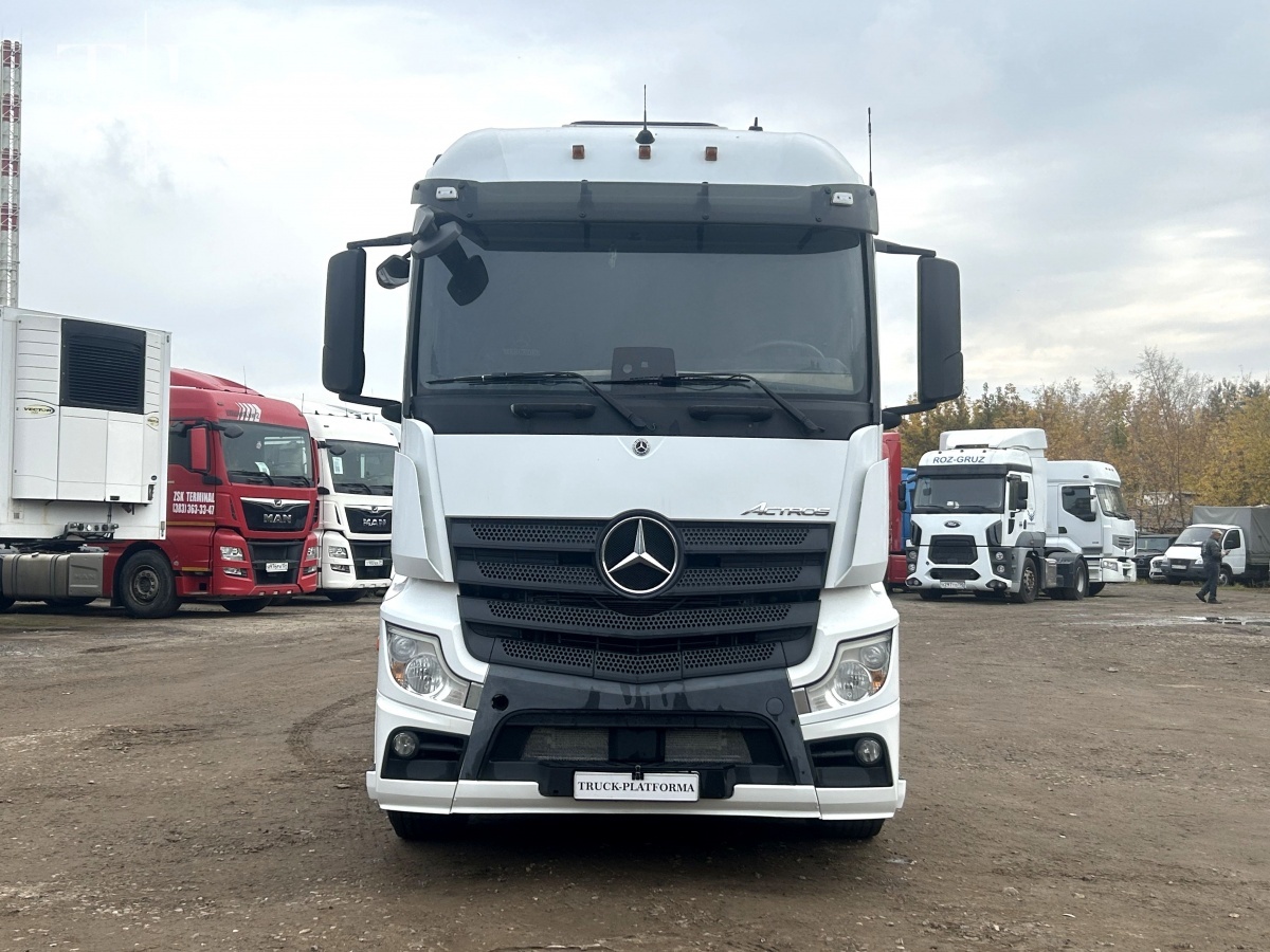 Купить седельный тягач Mercedes-Benz Actros 2042. Б/У в Москве: 2020 ...